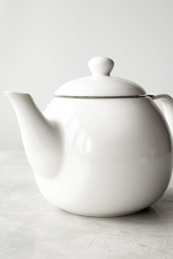 How to Make English Breakfast Tea Properly (Hot & Iced) | Oh, How Civilized