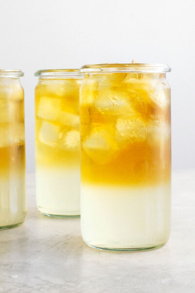 How to Make an Arnold Palmer Drink - Oh, How Civilized