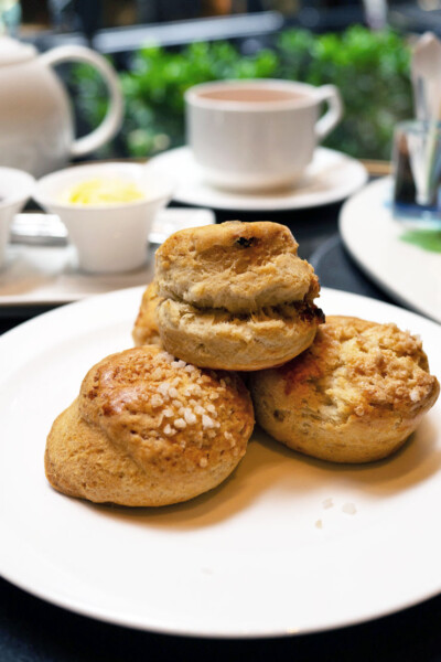 Dali Tea at The St. Regis New York - Oh, How Civilized